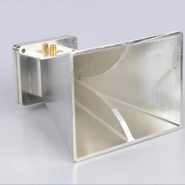 Antenne cornet double ridge 2-18 GHz - Elliptika Spécialiste RF